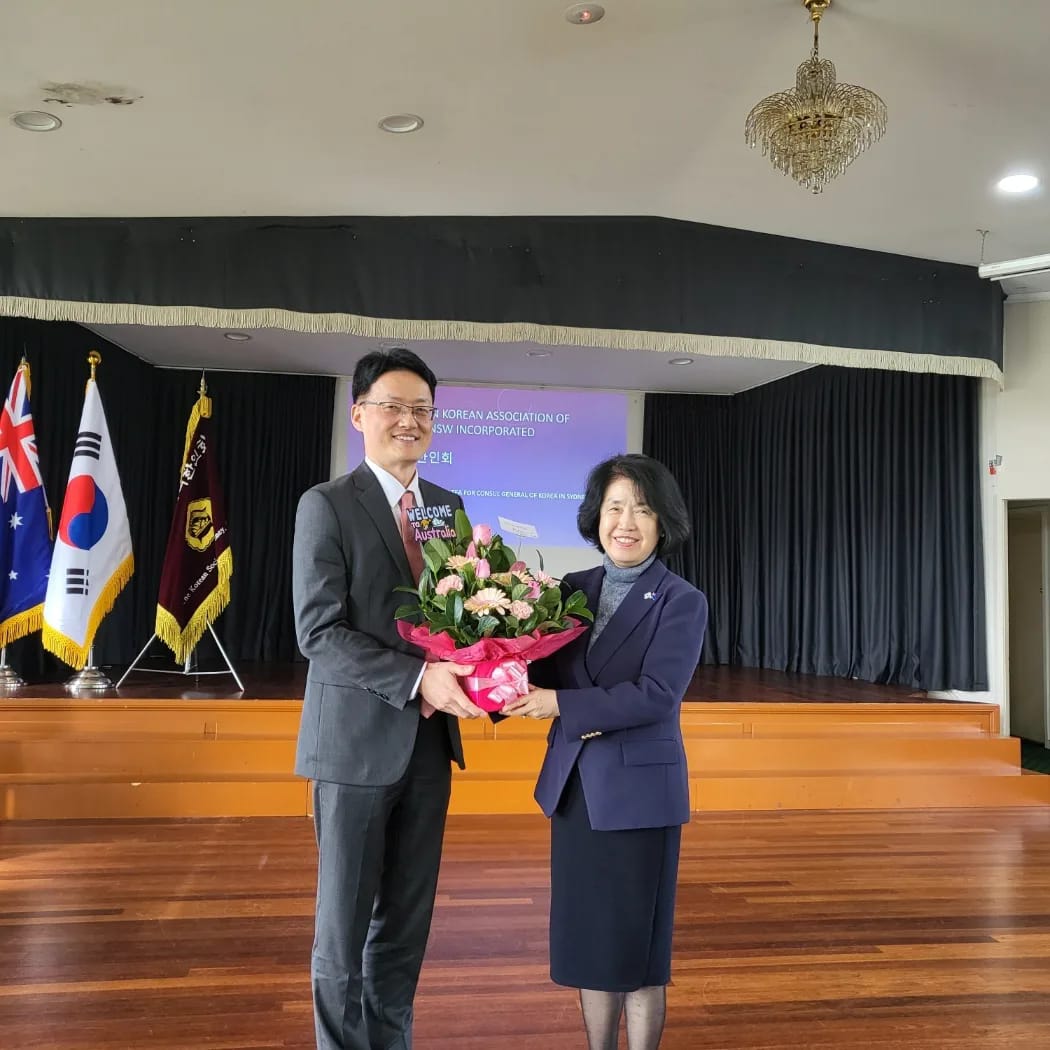 Consul-General Yong Jun Choi visits the Korean Society of Sydney 상세보기|Activities | Consulate ...